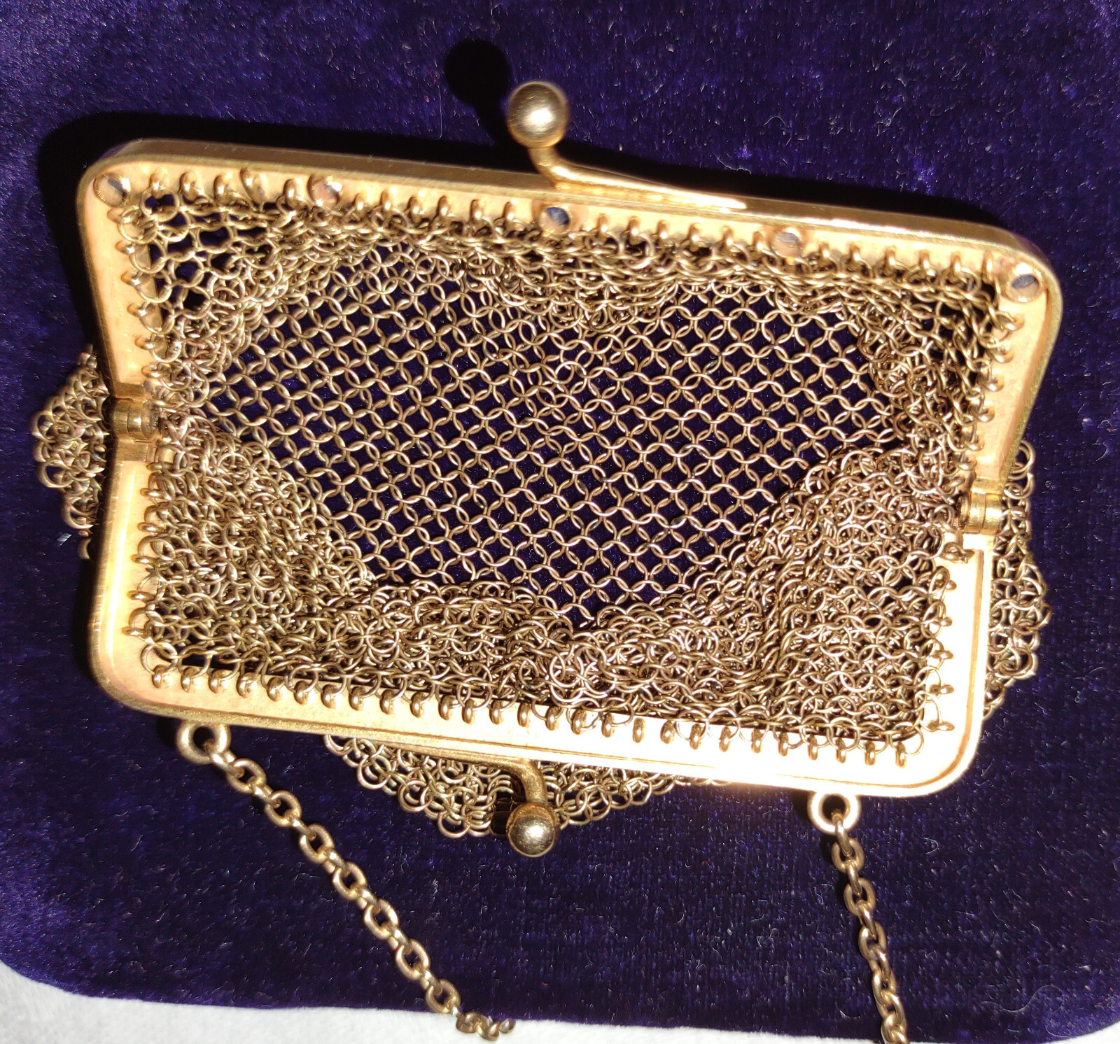 Gold Mesh Chainmaille Chatelaine Coin Finger Purse Pendant 14K ...
