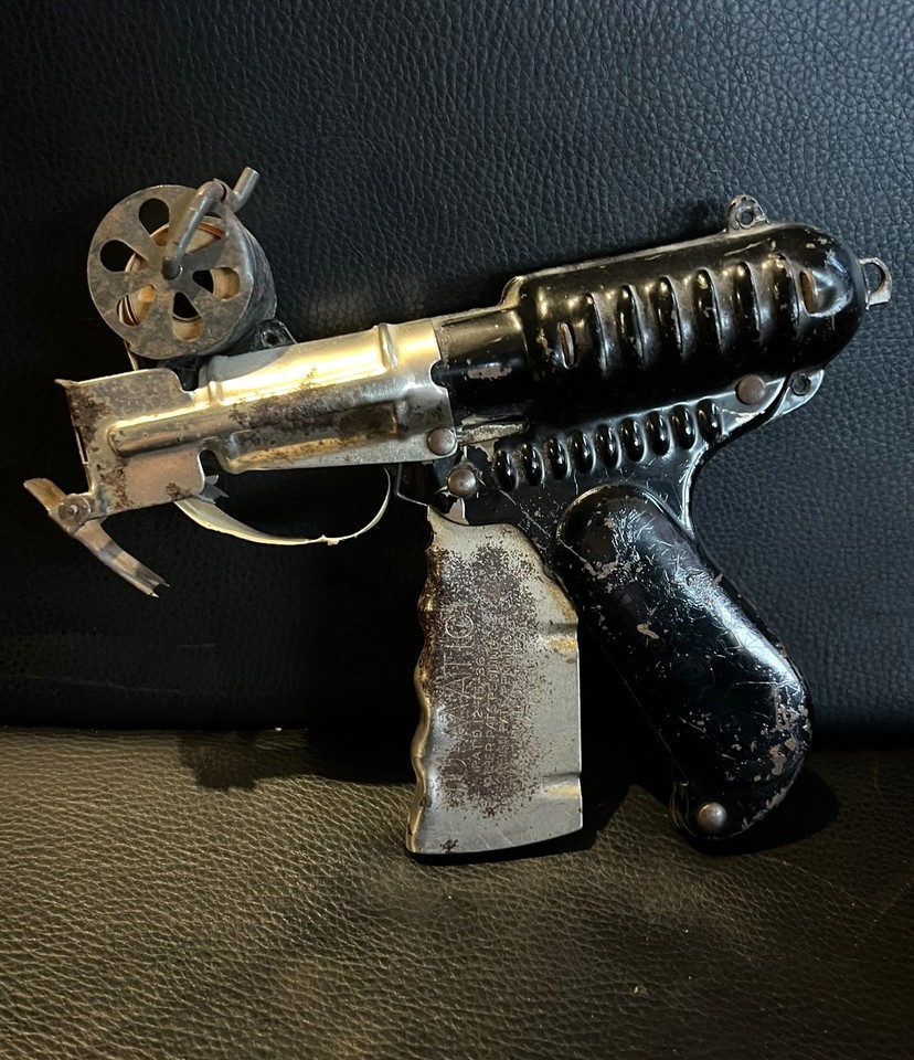 Vintage 1940's Nu-Matic Paper Popper Space Ray Gun with Paper - Does ...