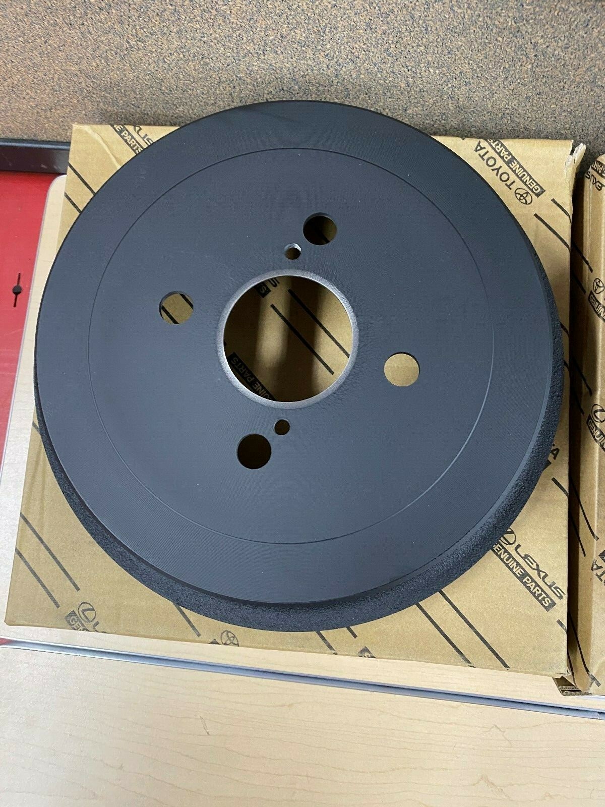 2006-2016 TOYOTA YARIS NEW REAR BRAKE DRUMS qty 2 4243152070 GENUINE ...