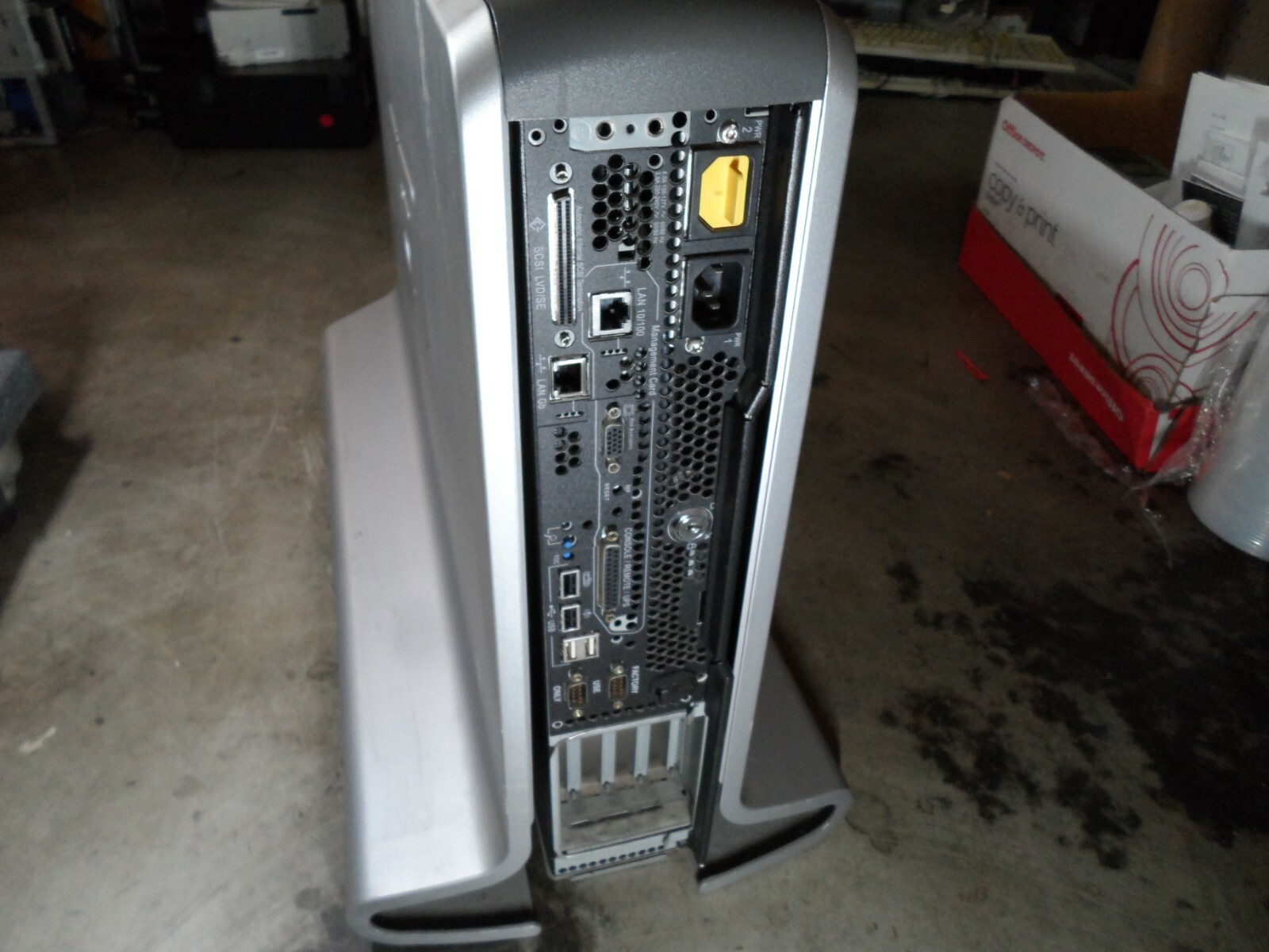 HP Pedestal HP9000 RP3410 PA8800 800MHz Dual Core 1Gb Mem, no HDD ...