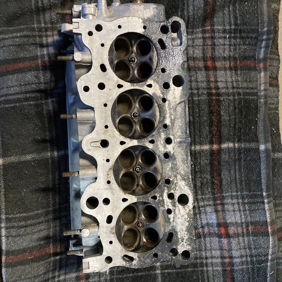 Honda B16A2 cylinder head assembly - DOHC VTEC PR3 P30 B16 B16A2. JDM ...