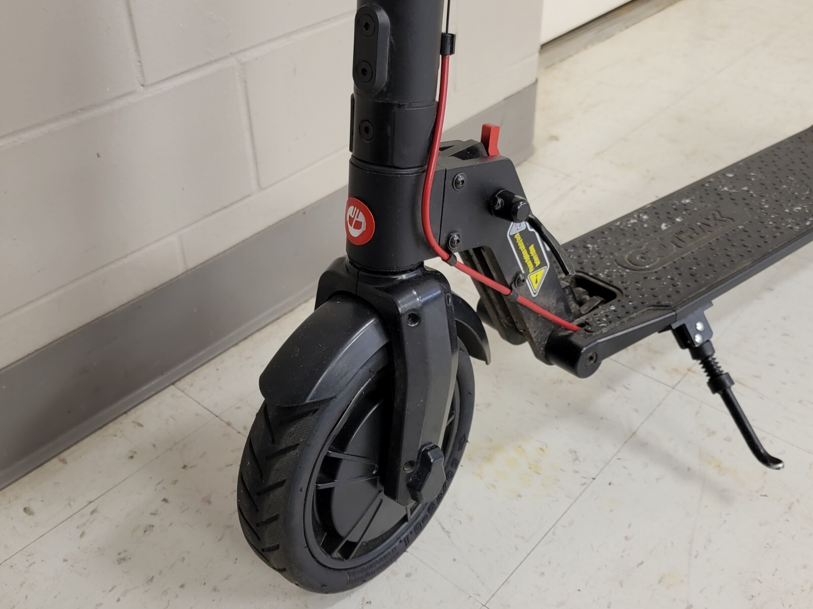 GoTrax Rival 250 Watts 36 Volts Electric Scooter - Black, For Parts c-x ...