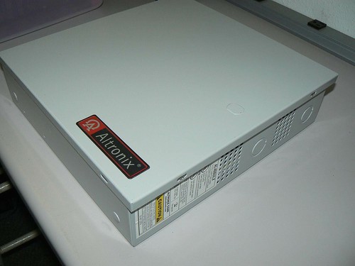 Altronix AL400ULX Single Output Power Supply/Battery Charger | eBay