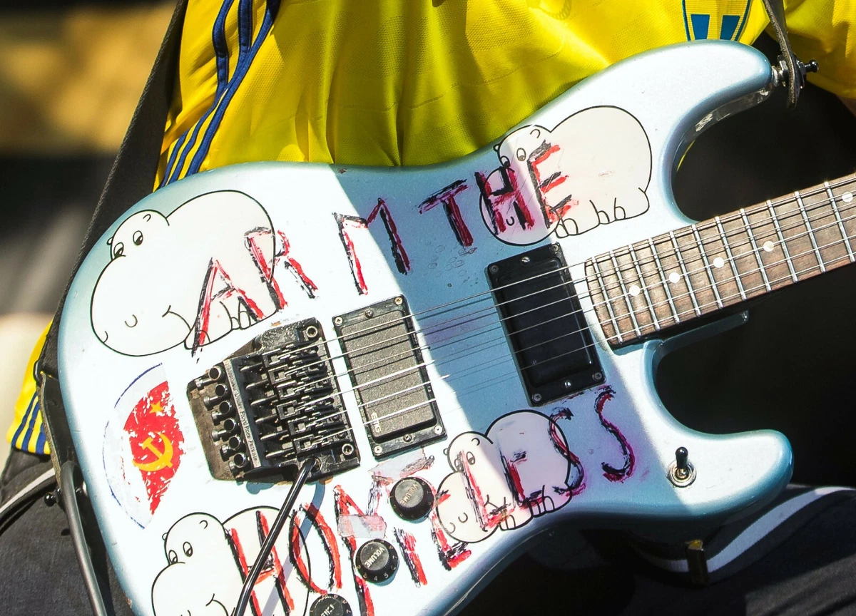 Tom Morello Arm The Homeless Guitar