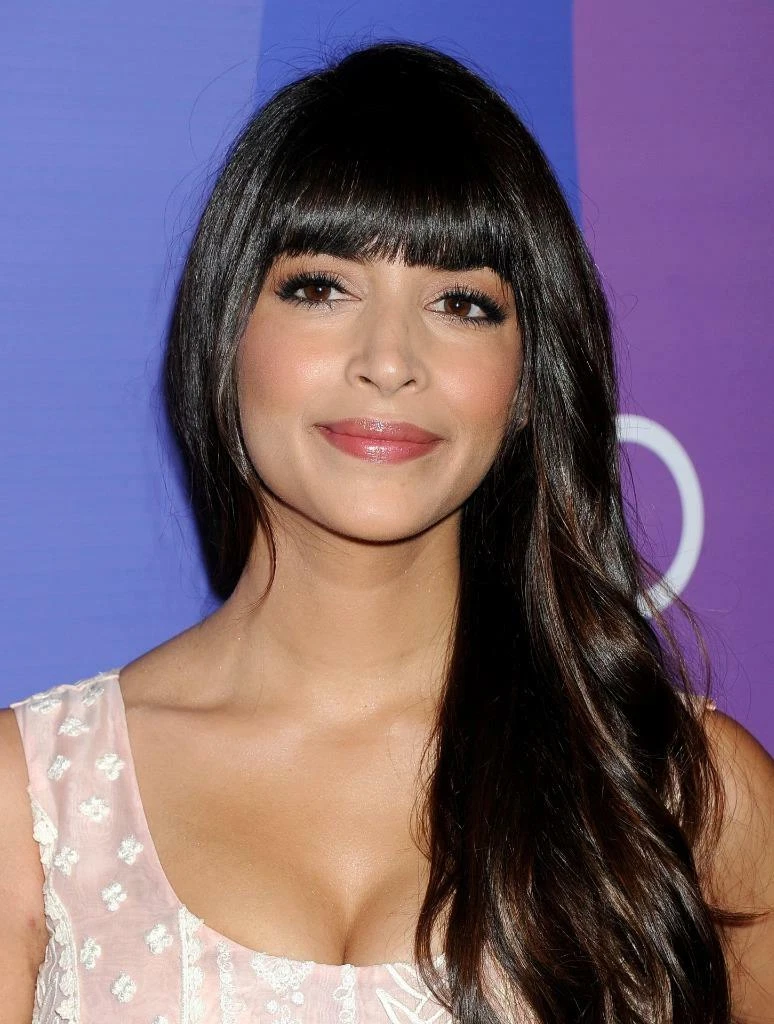 Hannah Simone Without Bangs