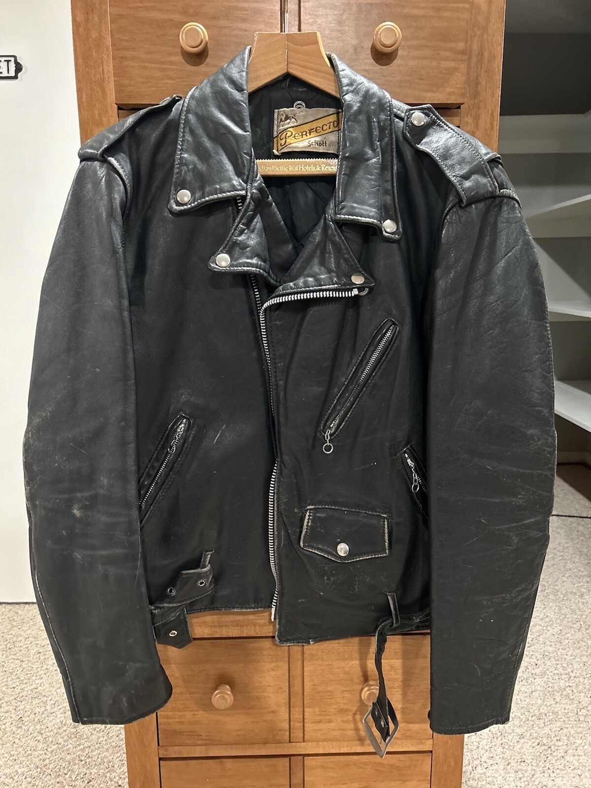 Vintage Schott Perfecto leather jacket - Gem