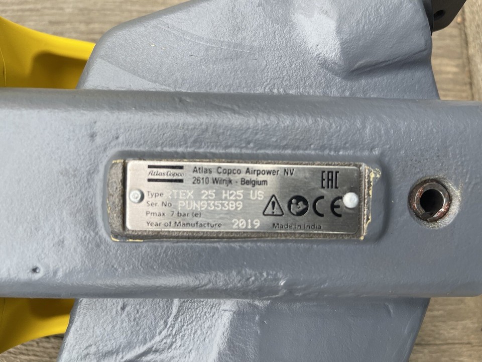 Atlas Copco RTEX 25 Pneumatic Breaker 1x 4-1/4" Concrete Hammer ...