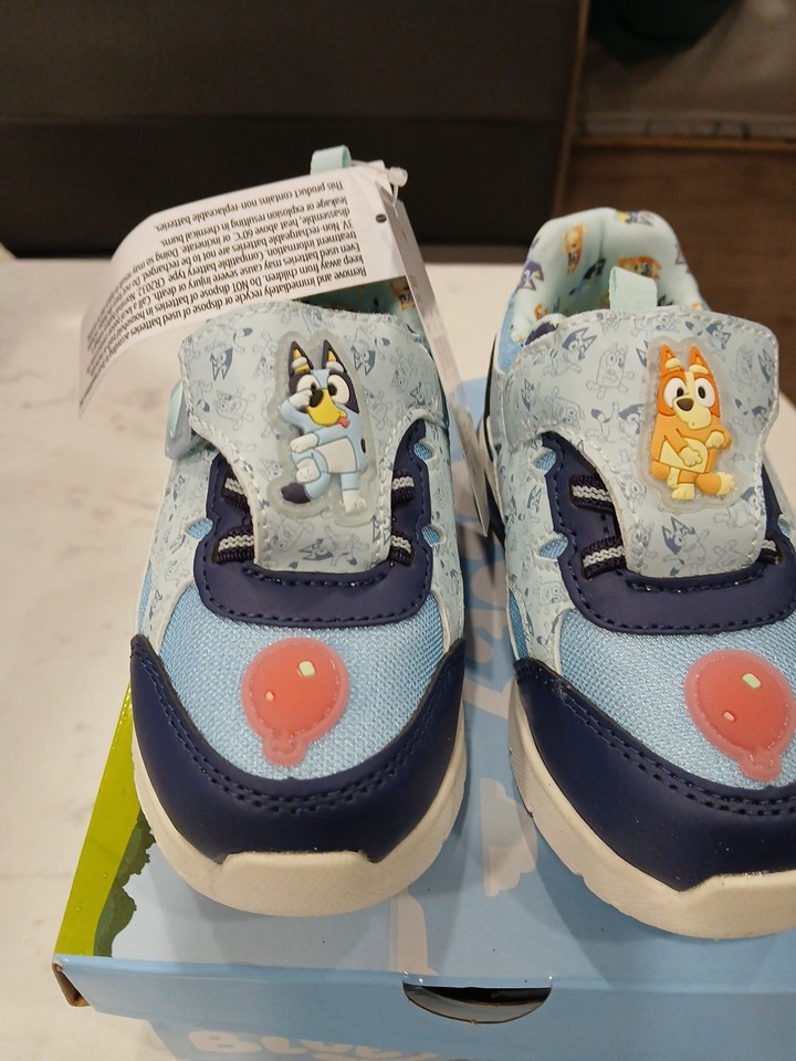 Bluey Light-Up Sneakers | Toddler Size 9 | Blue with Balloon Detail | eBay