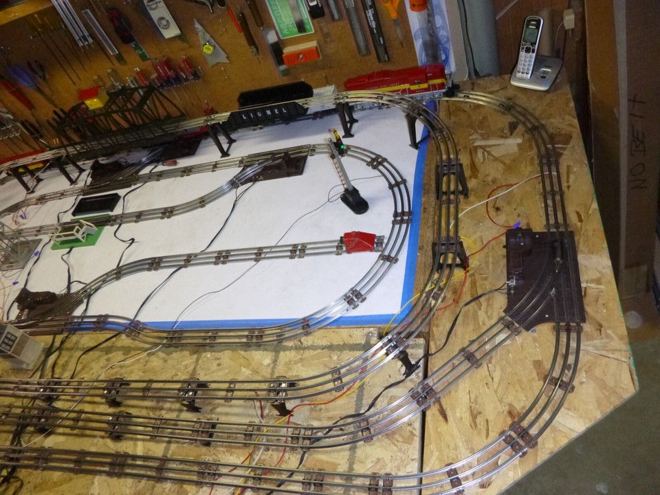 C-7 Reconditioned Addams Family 4x8 Lionel train set w/accessories, 6 ...