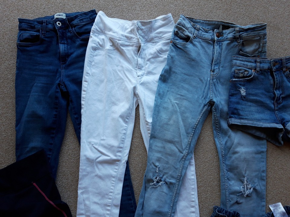 Bekleidungspaket, 23 Teile, Jeans, Kleid, Sweatshirt, Rock, Hotpants ...