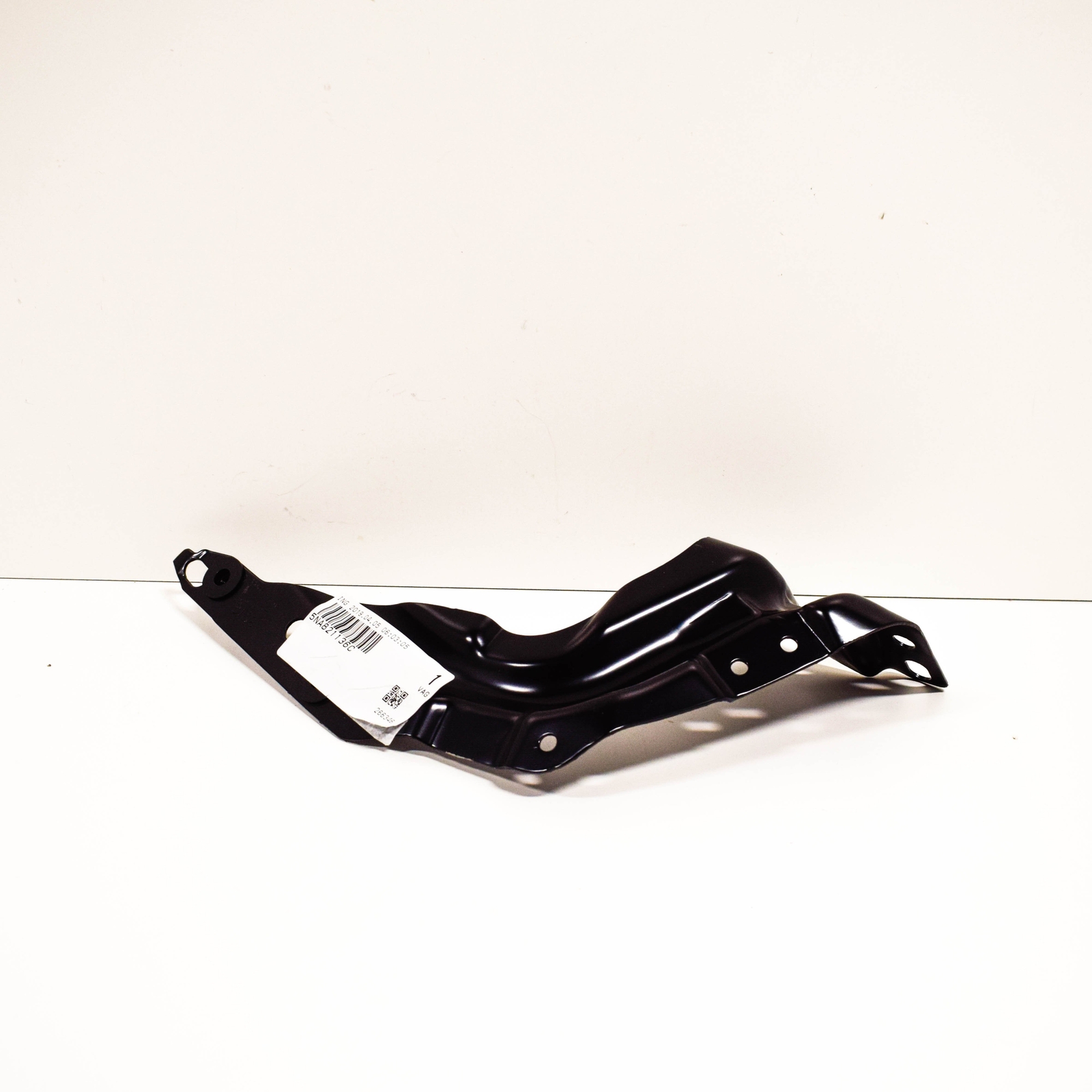 VOLKSWAGEN Tiguan MK2 Front Right Fender Wing Bracket 5NA821136C NEW ...