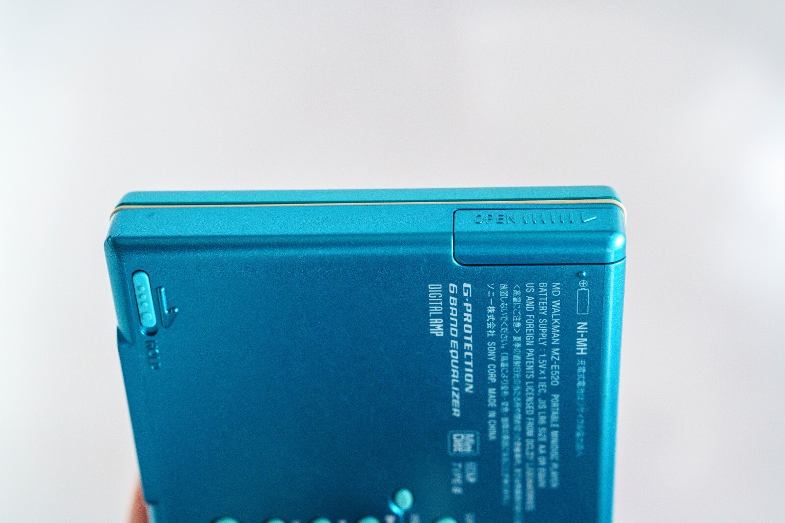 SONY MZ-E520 Blue / Teal MD MiniDisc Player Walkman [179] [PLAYS / DEMO ...