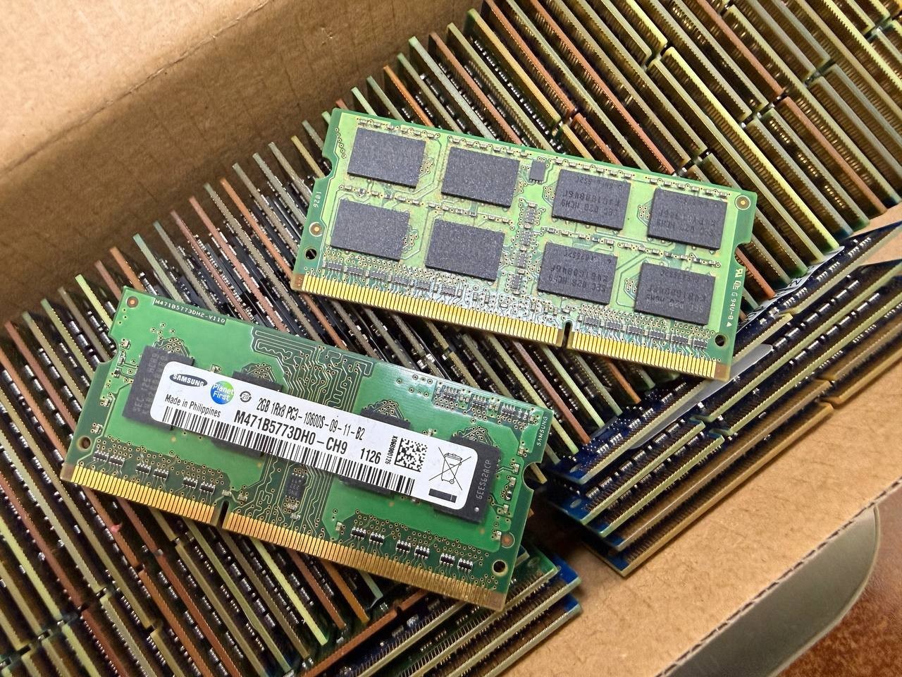 Gold Scrap RAM Memory DDR2 DDR3 DDR4 790g or 27.9 oz / 105 pcs | eBay