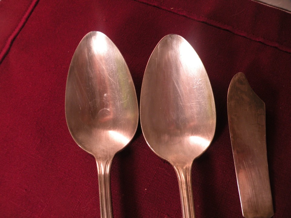 National Silver Co King Edward Silverplate 2 Solid serving spoons sugar ...