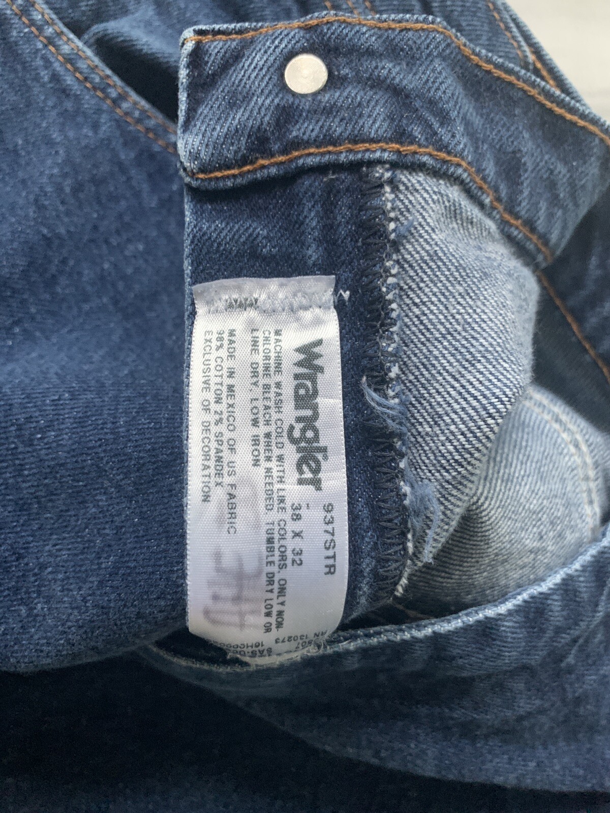 Wrangler Cowboy Cut Classic Patch Jeans 937STR 38x32 - Gem