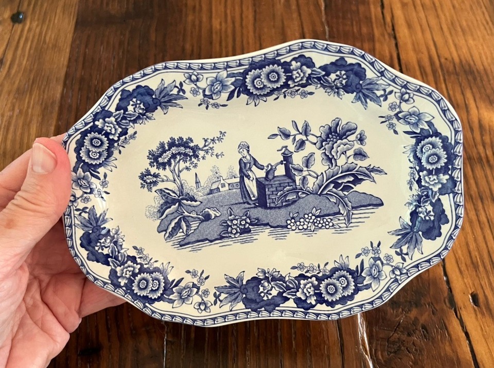Spode Blue Room Collection GIRL AT WELL Scalloped Pin Tray Dish | eBay