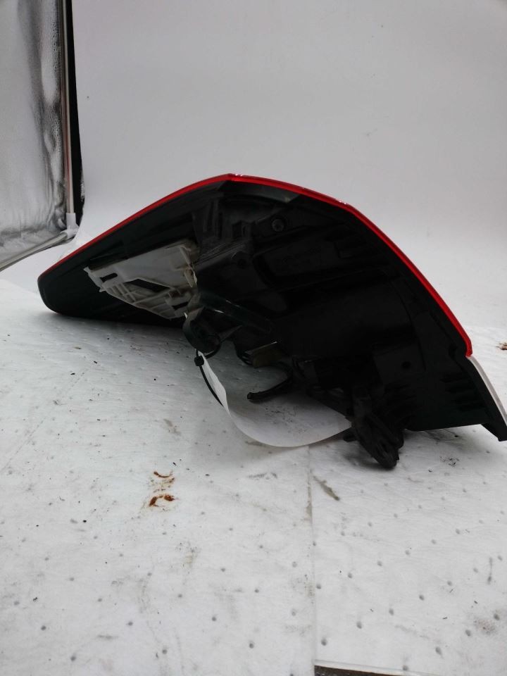 Passenger Tail Light Wagon Outback Liftgate Mounted Fits 10-14 LEGACY ...