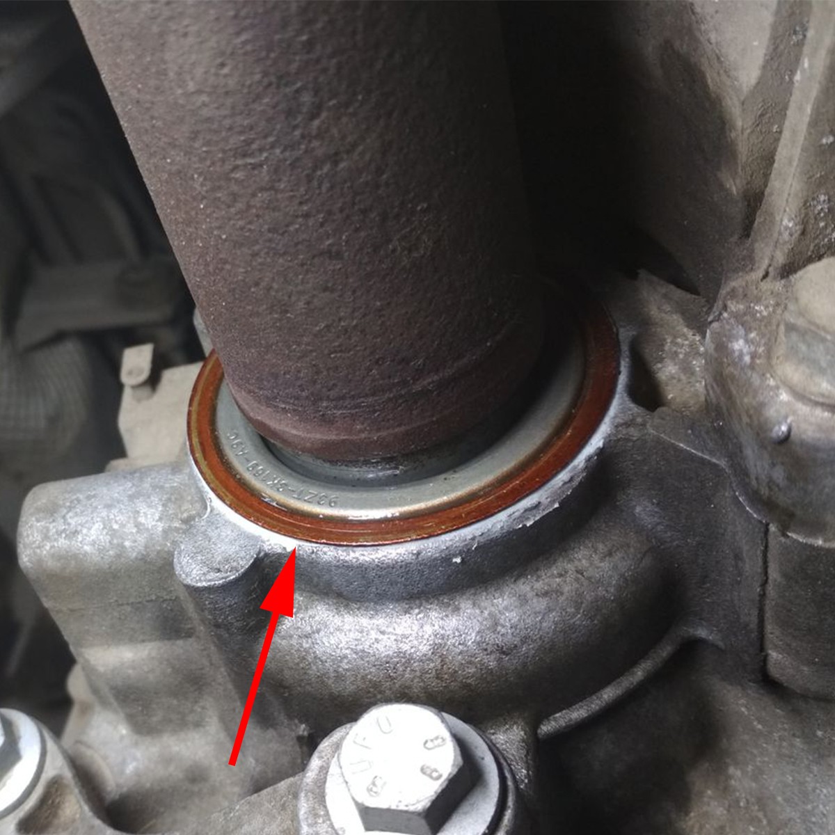 2x Driveshaft Oil Seal For Volvo C30 C70 V40 V50 V60 V70 Transmission ...