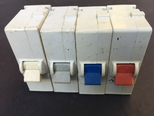 Wylex B6 6A B10 10A B16 16A B20 20A B32 32A Plug In MCB | eBay