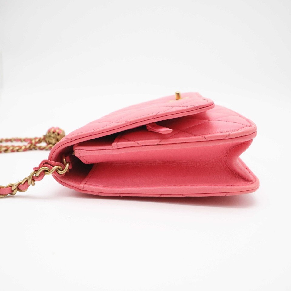 Authentic Chip Versio CHANEL Pearl Crush Wallet On Chain Shoulder ...