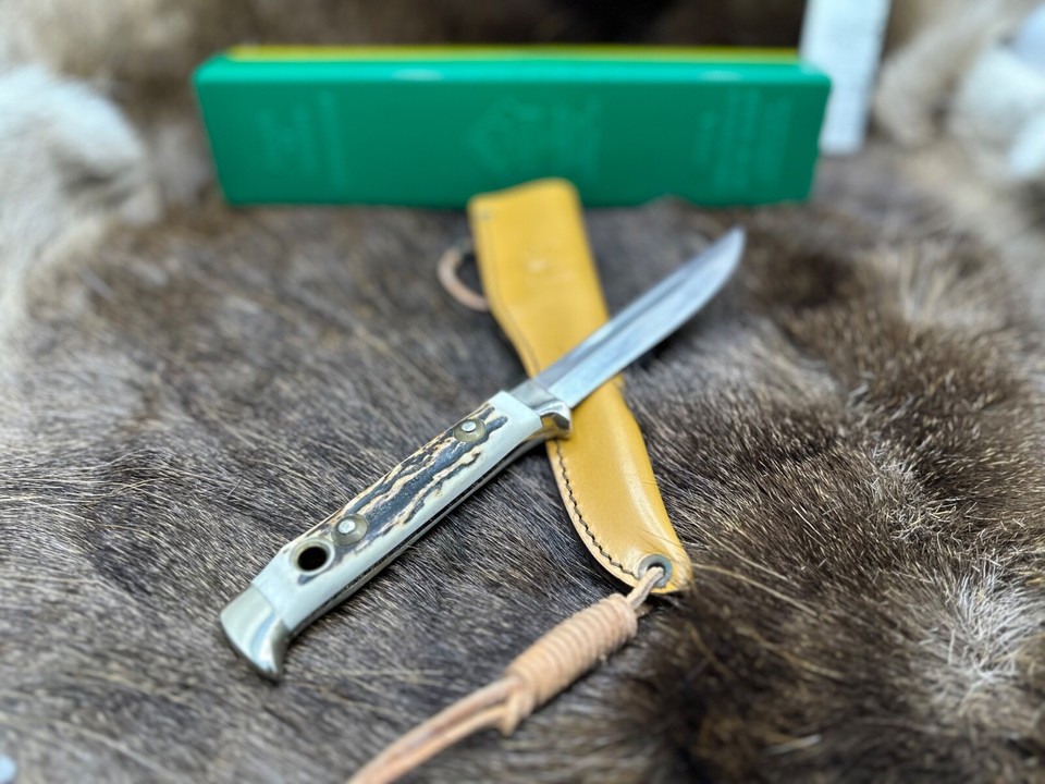 1979 Puma 6383 Vintage Buddy Knife With Stag Handles - Mint In Green ...
