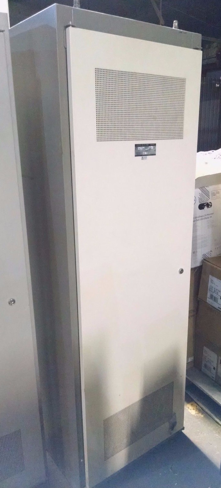 GE Ericsson Mastr II VHF High Power Repeater Base Station With V Series ...