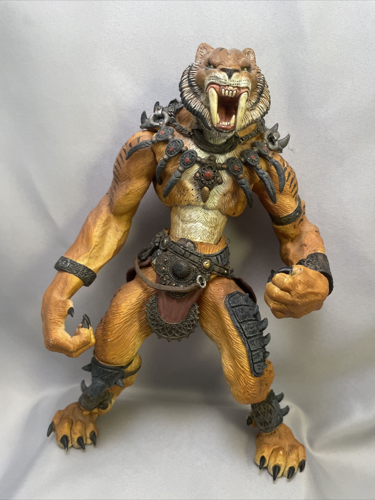 Stan Winston Creatures 2001 Realm of the Claw Sabyr Figure Tiger ...