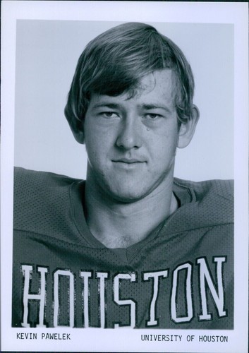 1987 Photo Football Kevin Pawelek Player At The University Of Houston ...