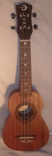 LUNA SOPRANO UKULELE IN VERY GOOD CONDITION NICE WOOD SOUNDS GREAT | eBay