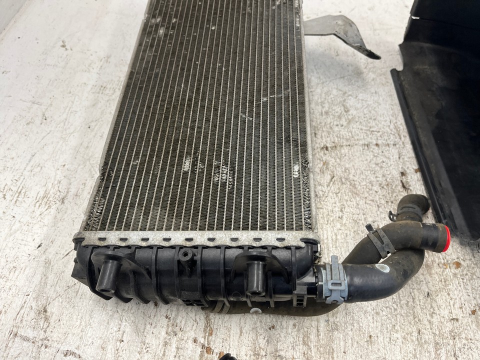 18 AUDI R8 PLUS OEM RIGHT REAR RADIATOR W/ BRACKET & DUCT 4S0121212B 17 ...