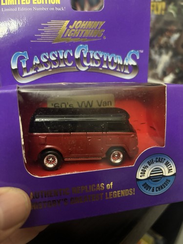 Johnny Lightning Classic Customs - Red VW Transport Van - 1:64 Scale ...