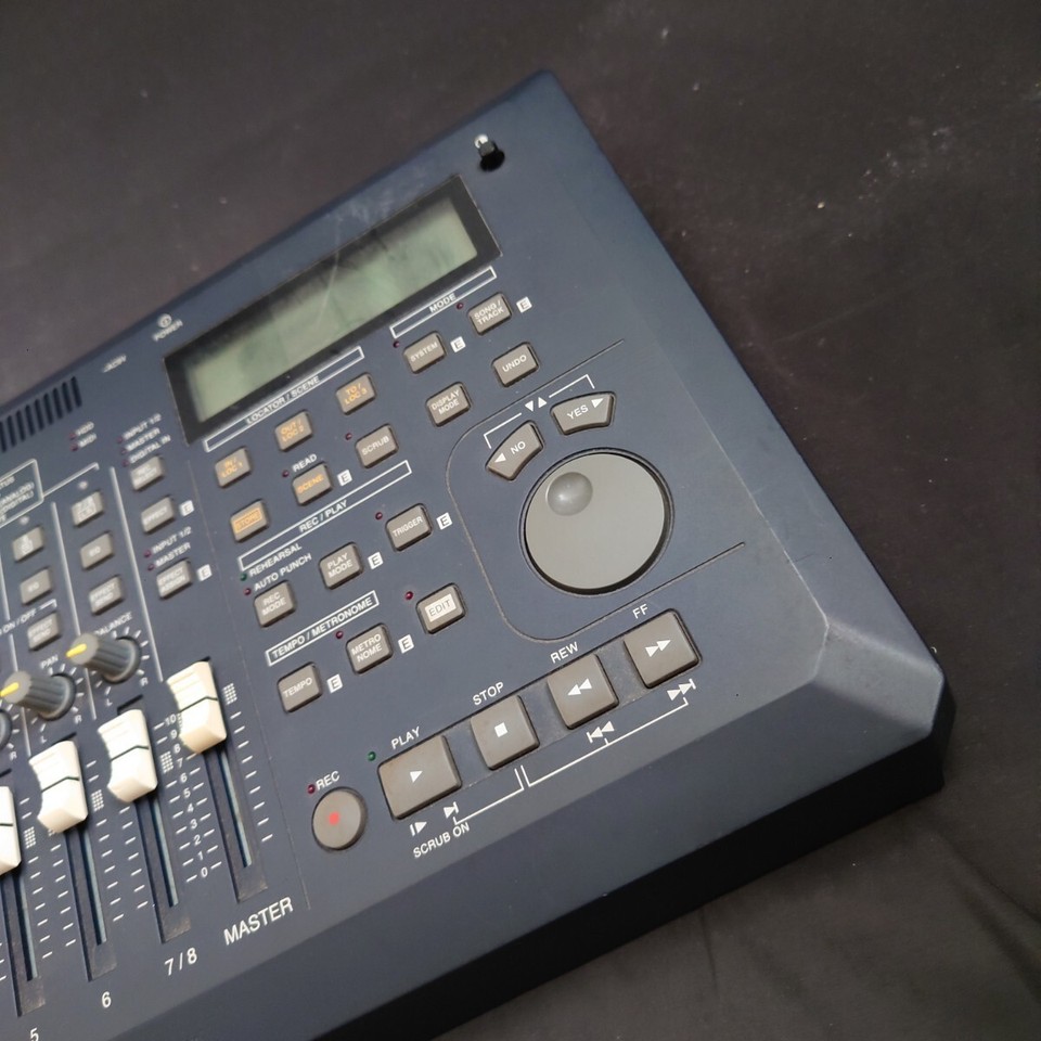 Korg D8 Digital Multitrack Recorder 8-Track Studio Unit | As-is for ...