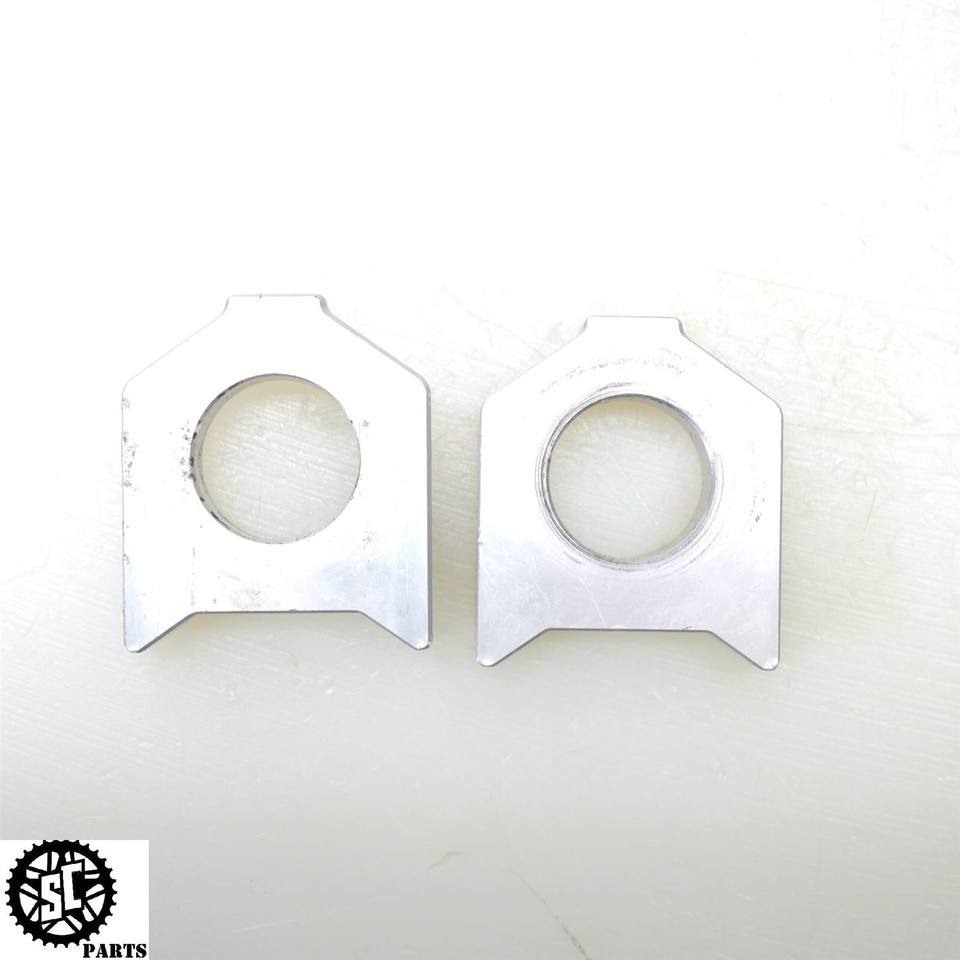 13-16 TRIUMPH DAYTONA 675R REAR AXLE BLOCKS CHAIN TENSIONER ADJUSTER | eBay