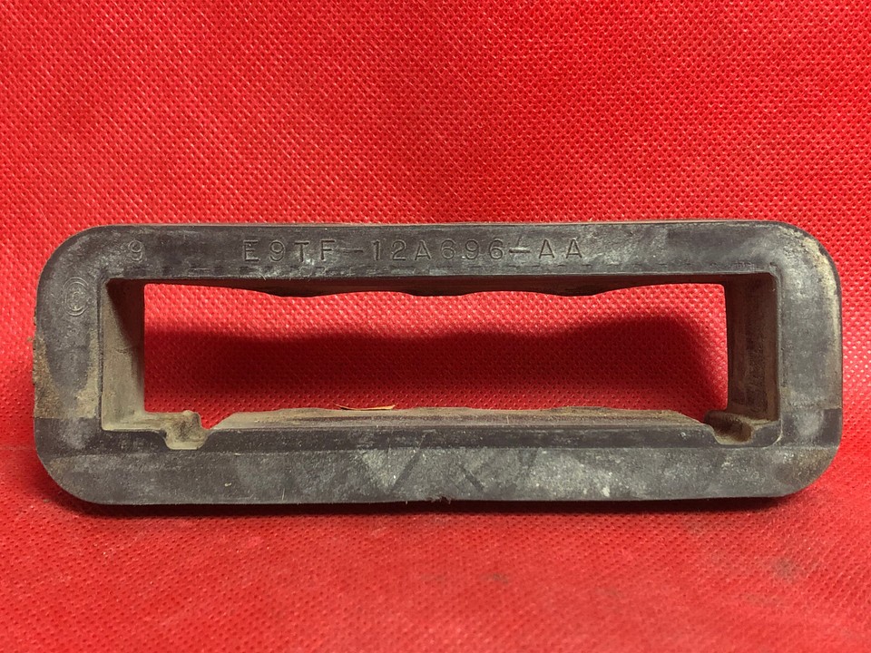 87-91 FORD EEC-V ECM PCM ECU RUBBER MOUNTING GASKET E9TF-12A696-AA | eBay