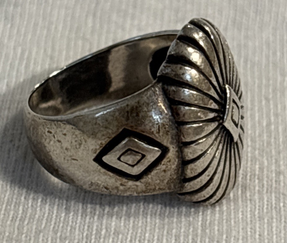 C POLLACK AMERICAN WEST RELIOS DOMED RIBBED SUN RAYS Oval RING SZ 8.25 ...