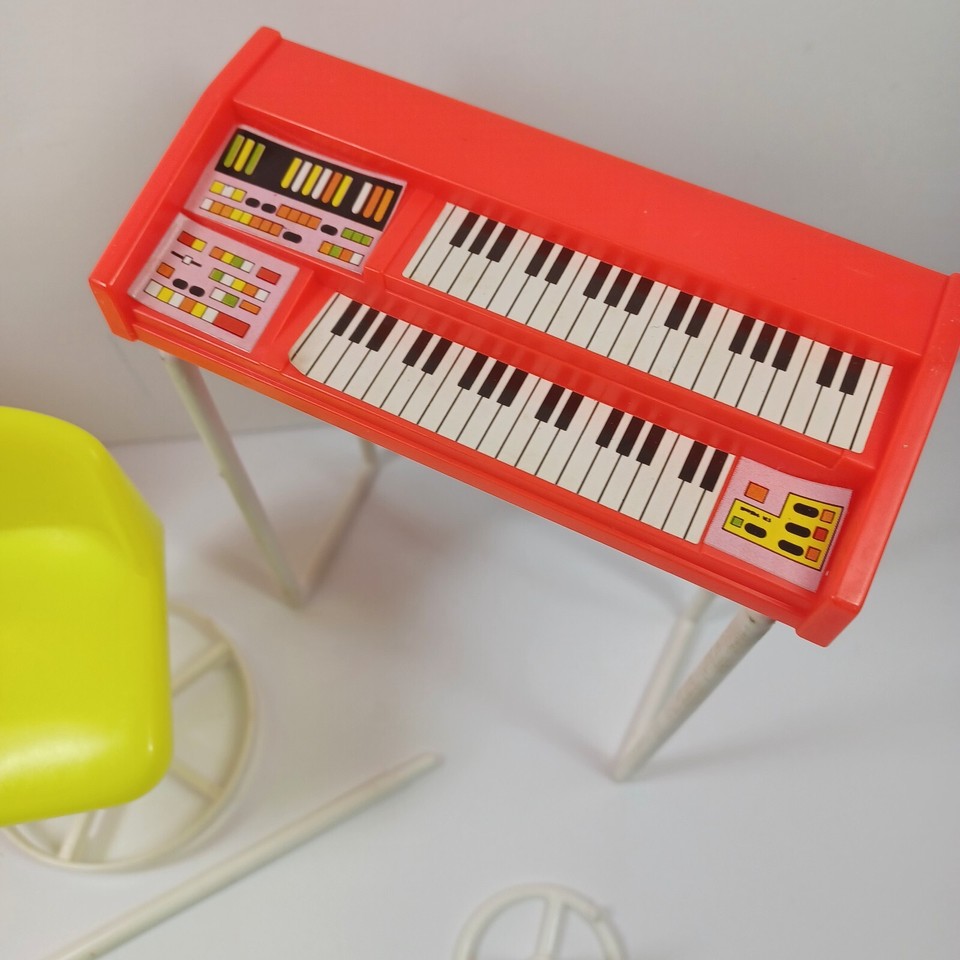 1986 Barbie Rockers Doll RECORDING STUDIO Playset Keyboard Mixer ...