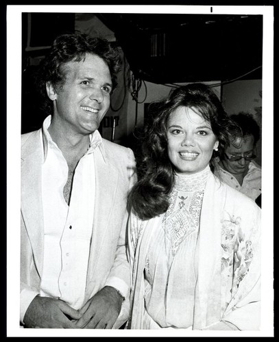 1982 JERRY LANNING & SHERRY MATHIS On SEARCH FOR TOMORROW Candid ...