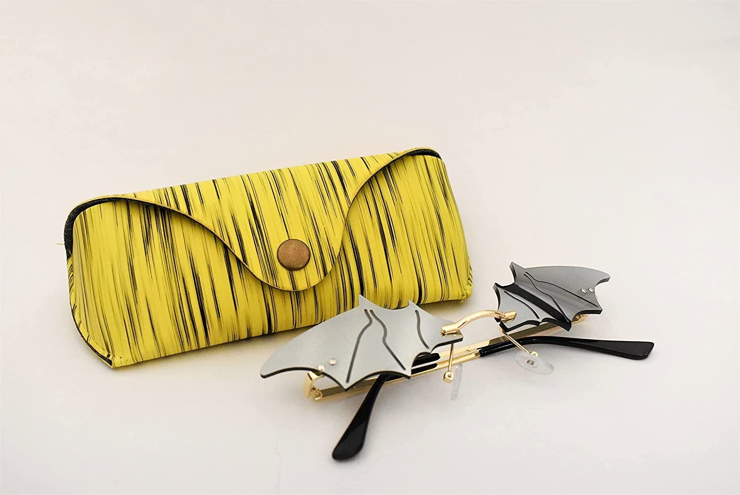 Men Women Batman Sunglasses Vintage Shades Frame less Glasses Eye Smart ...