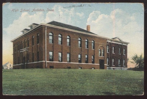 Postcard AUDUBON Iowa/IA High School Campus Building view 1907 | eBay