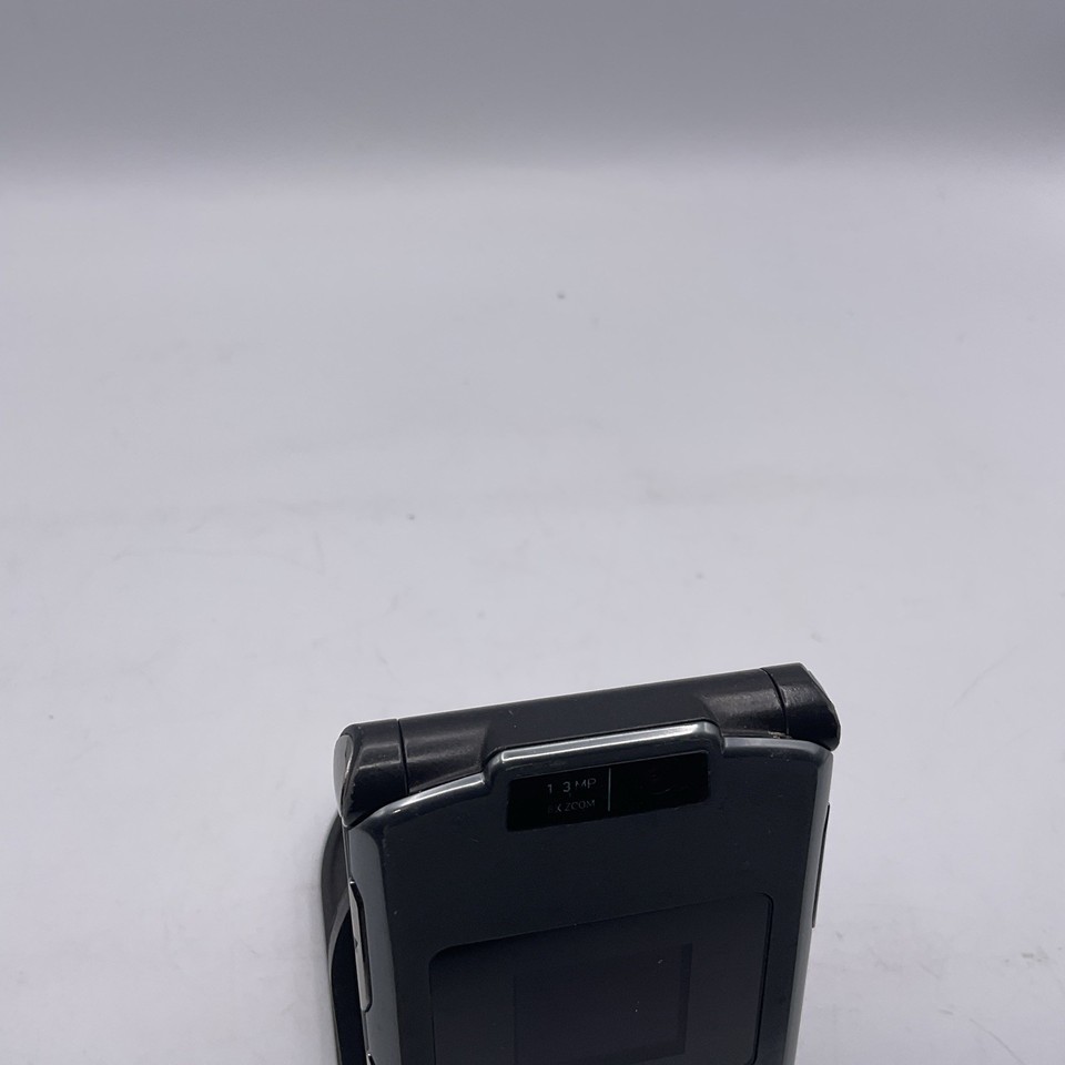AT&T Original Motorola RAZR V3xx -Silver/Gray 2G Flip Phone Cingular ...