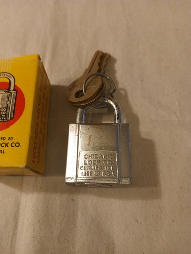 Vintage Chicago Lock Co. One Cylinder Padlock # 740 Working 2 Keys ...