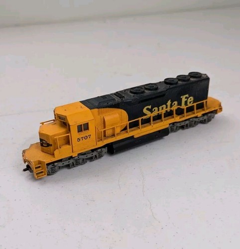 Vintage AHM Santa Fe Diesel Locomotive #5707 HO Scale Model Railroad ...