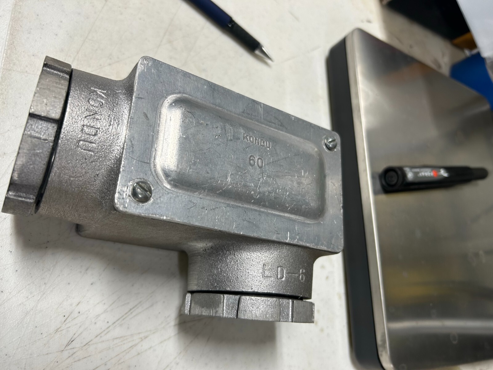 KONDU LD-6 RIGHT ANGLE OUTLET BOXES WITH COVER FOR 1 1/2" RIGID PIPE ...