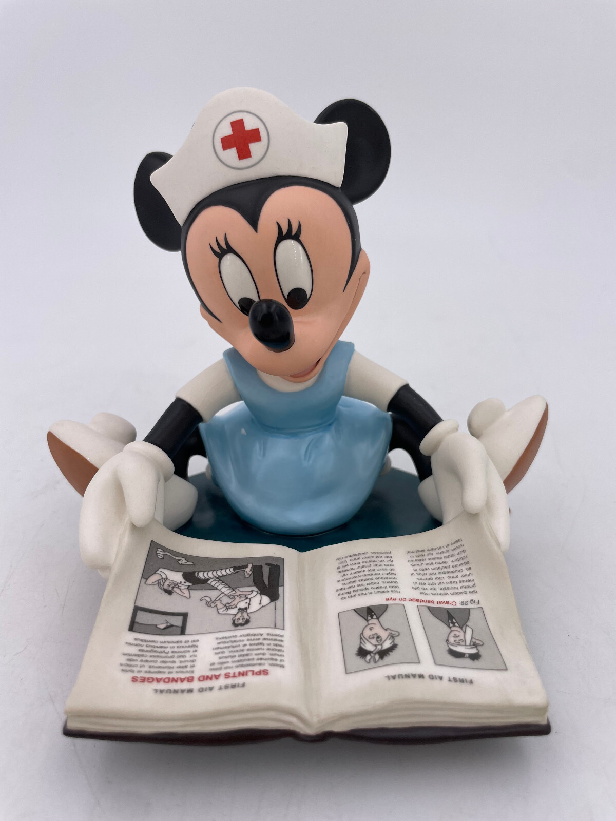 Walt Disney Classics- Minnie Mouse, Student Nurse, New in Box, w/COA ...