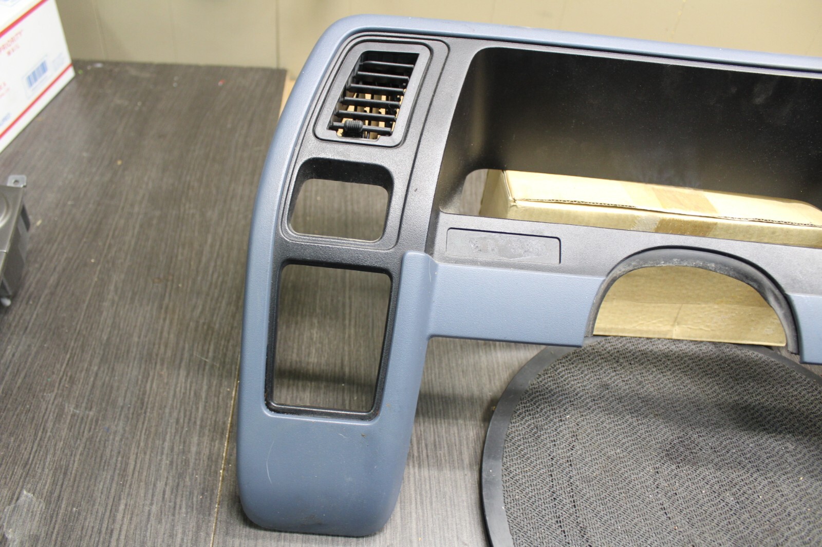 1993 Ford Ranger XL Ext. CAB Dash Instrument Cluster Bezel #37 Ship for ...