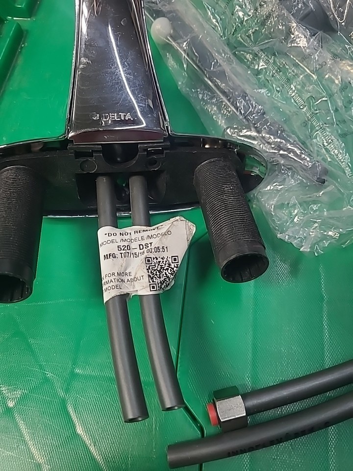 Delta 1 Handle Lavatory 520-DST New But Was Store Display See Pictures ...