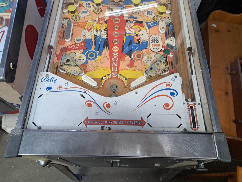 1960's BALLY GOLD RUSH PINBALL MACHINE - NEEDS COIN MECH & MAYBE MORE ...