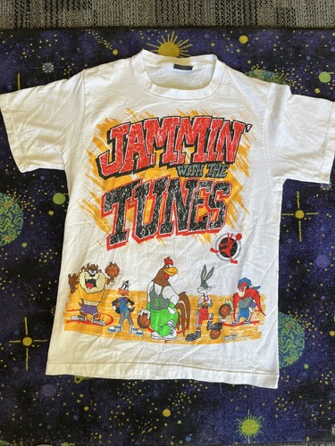 T Shirt Vintage 90s Space Jam Looney Tunes Jammin' With The Tunes ...