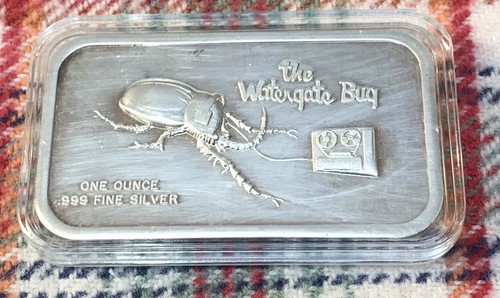 THE WATERGATE BUG SILVER ART BAR, 1 oz .999 FINE SILVER, COLONIAL MINT ...
