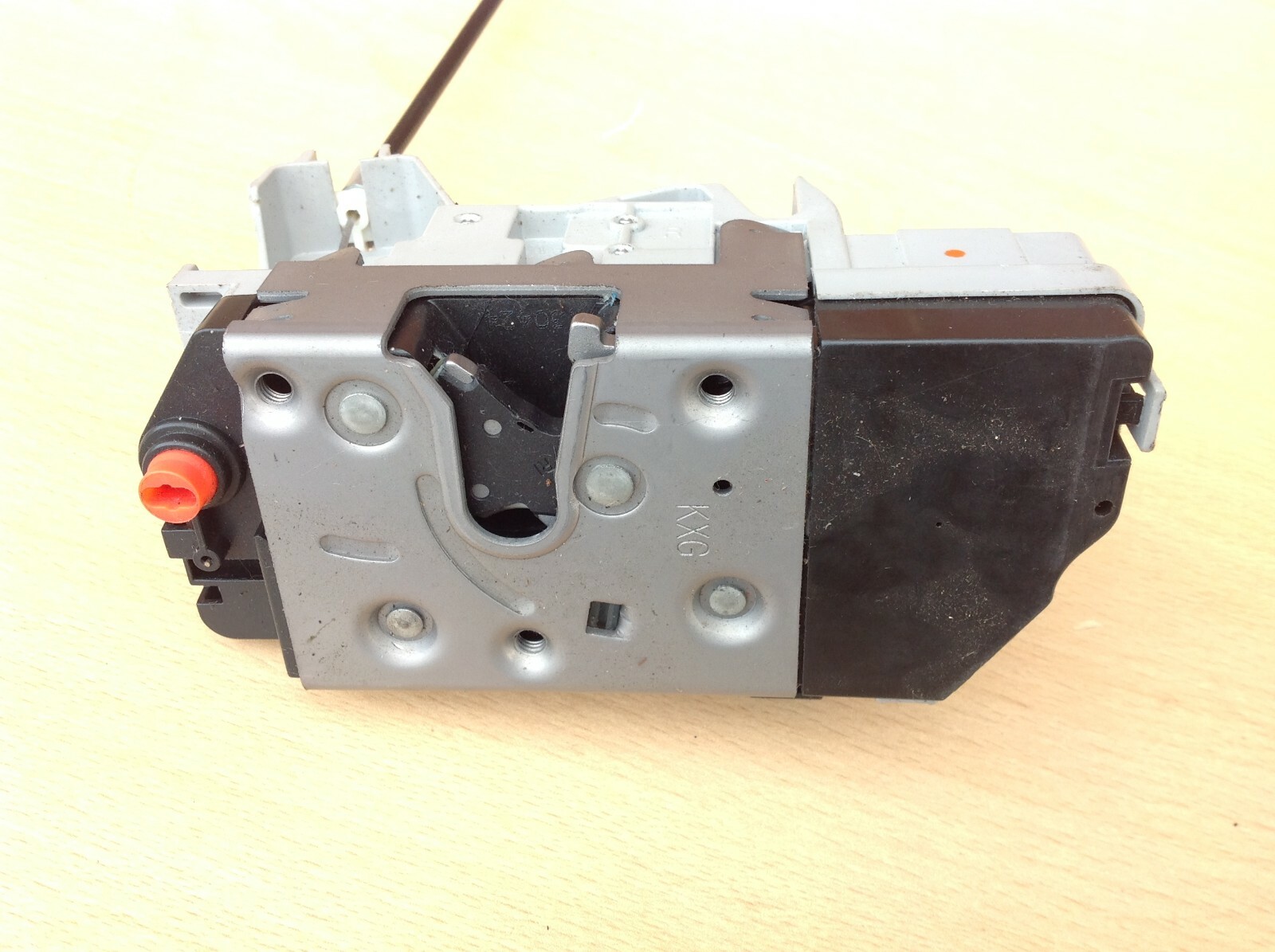 MG3 Mg 3 REAR DOOR LATCH CATCH LOCK O/S DRIVERS RIGHT SIDE NEW 2012 ...